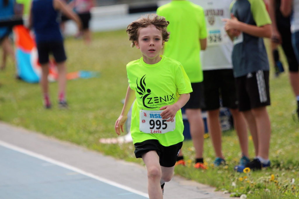 Initiation à l'Athlétisme jeunes 7-11 ans - Course Saut Lancer ...
